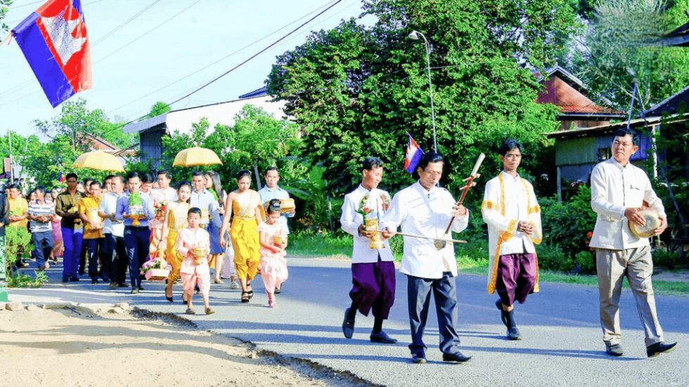 Le mariage Khmer : amour, respect et traditions - Les Merveilles Du ...